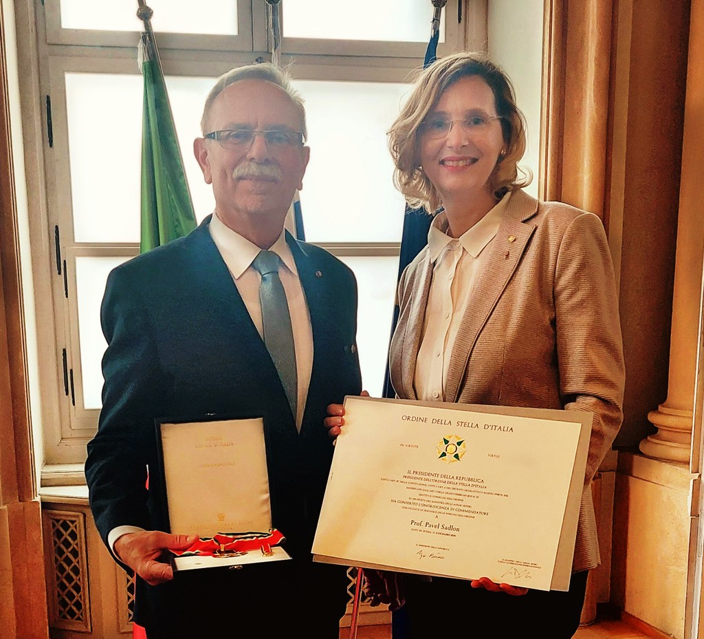 Conferimento dell’onorificenza di Commendatore dell’Ordine Stella d ...