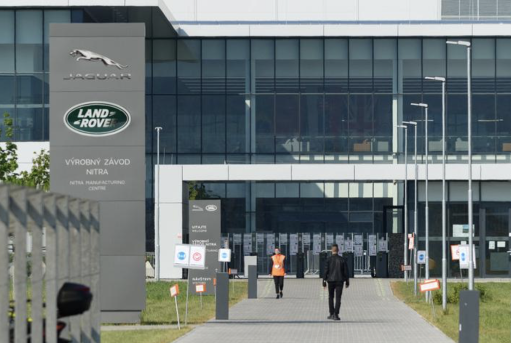 Attacco hacker colpisce Jaguar Land Rover, fermata la produzione a ...